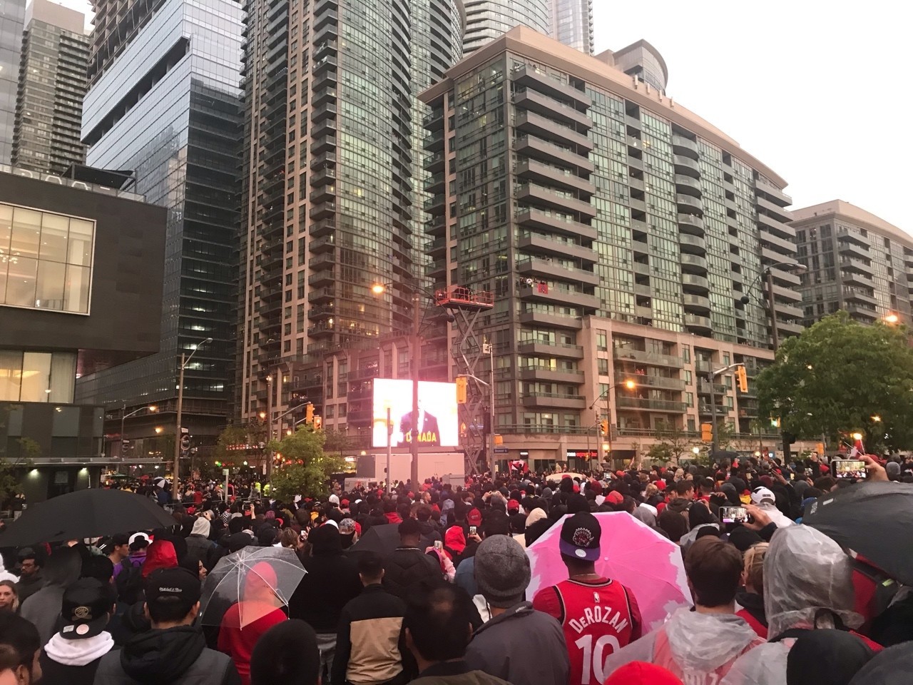 Godzilla｜my working holiday life in Toronto ｜note